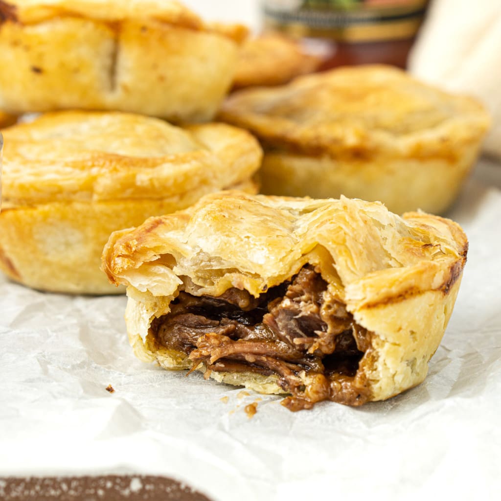 Mini Beef Pies (Party Pies) - Eight Forest Lane
