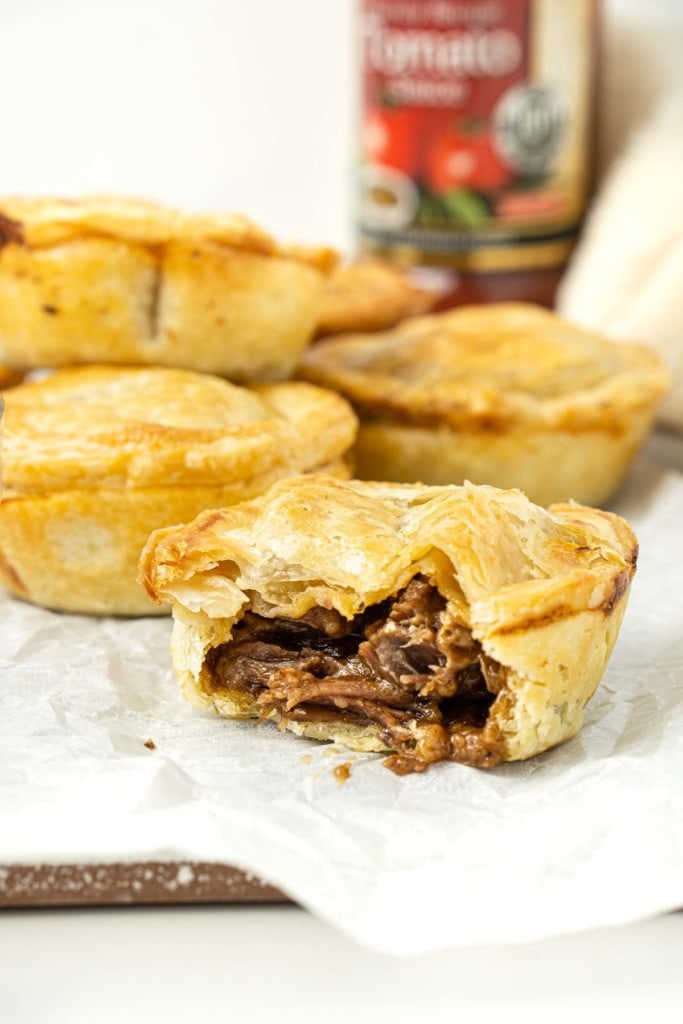 Mini Beef Pies (Party Pies) - Eight Forest Lane
