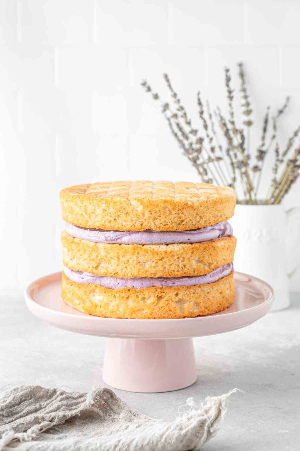 Vegan Daisy Cake - Eight Forest Lane